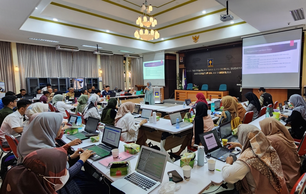 FPSB Bersama YBW UII Gelar Pelatihan Bendahara Bagi Tendik & Staf ...